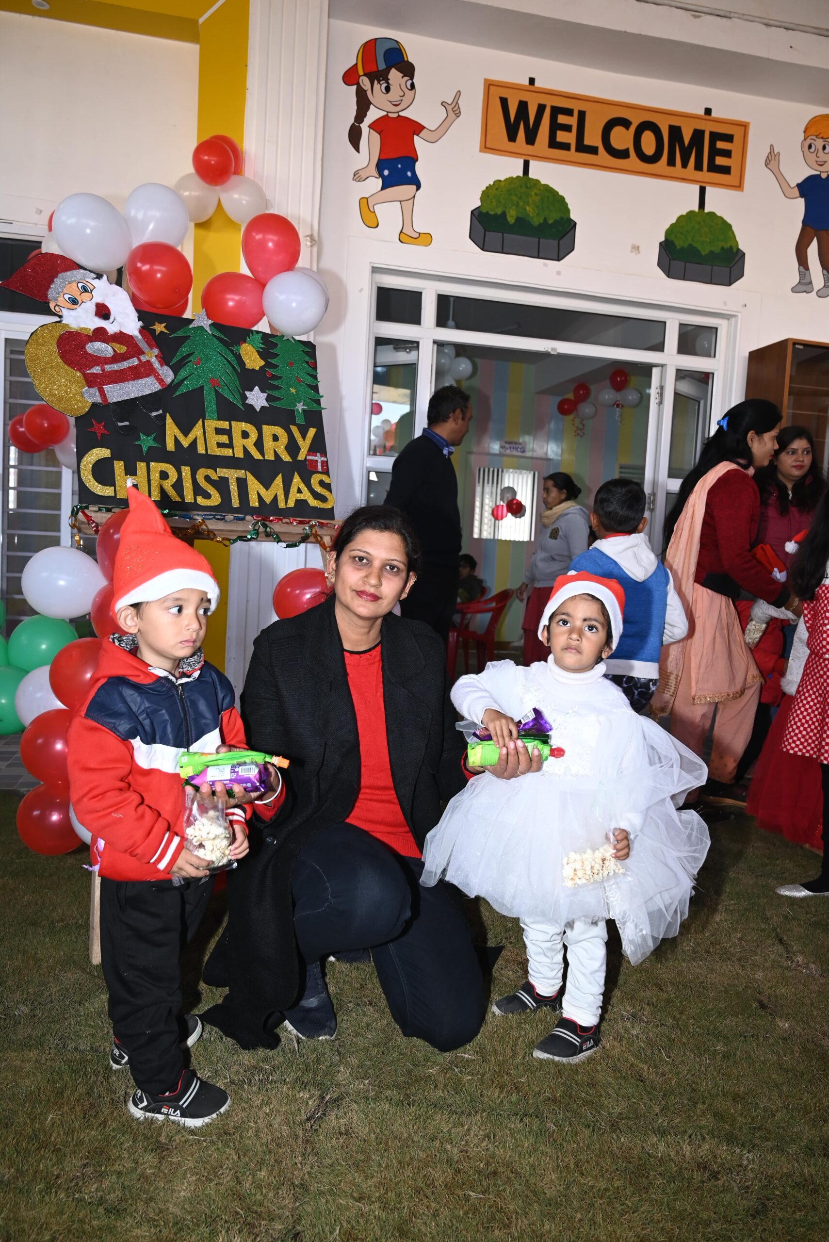 Home - Monal International School