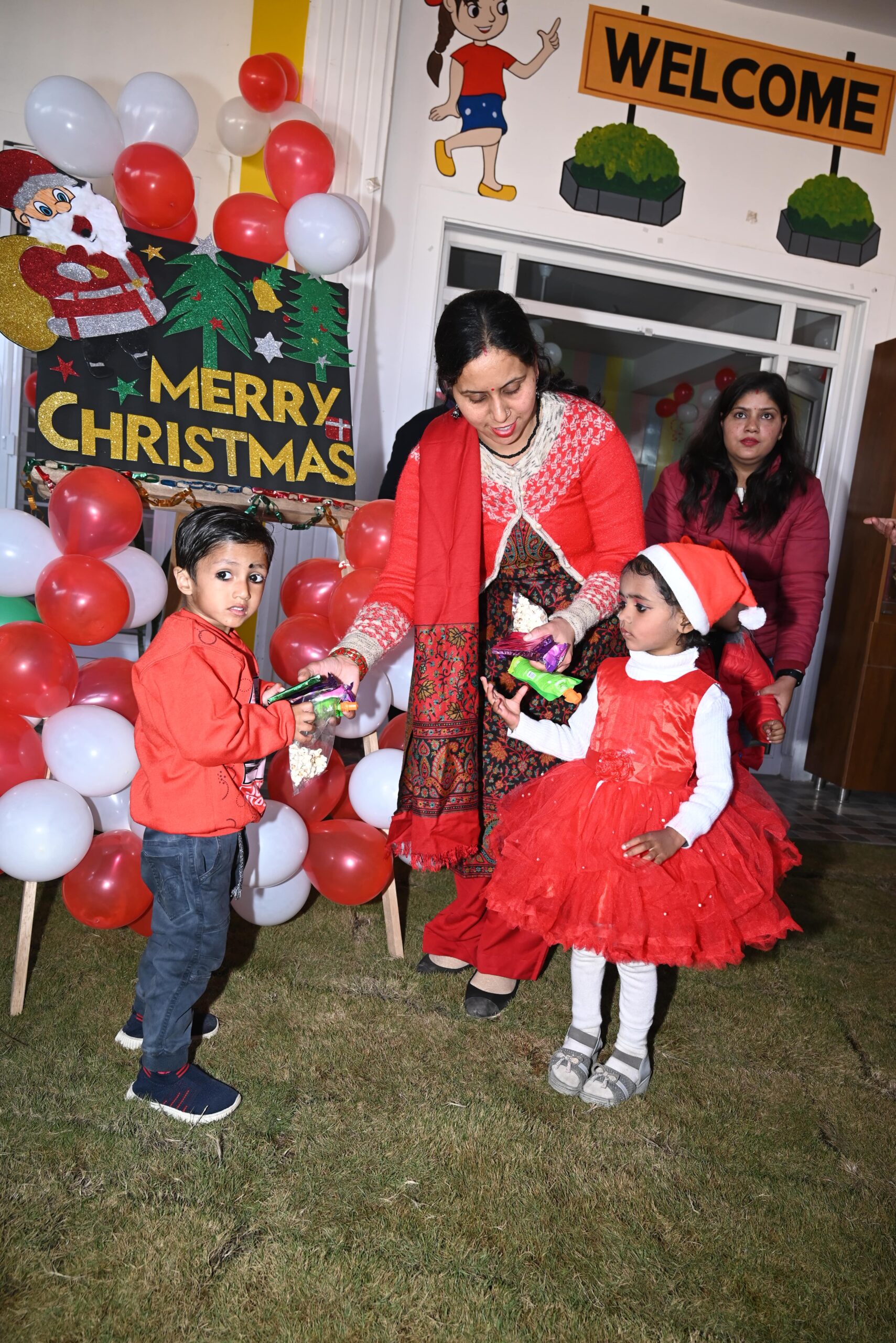 Home - Monal International School